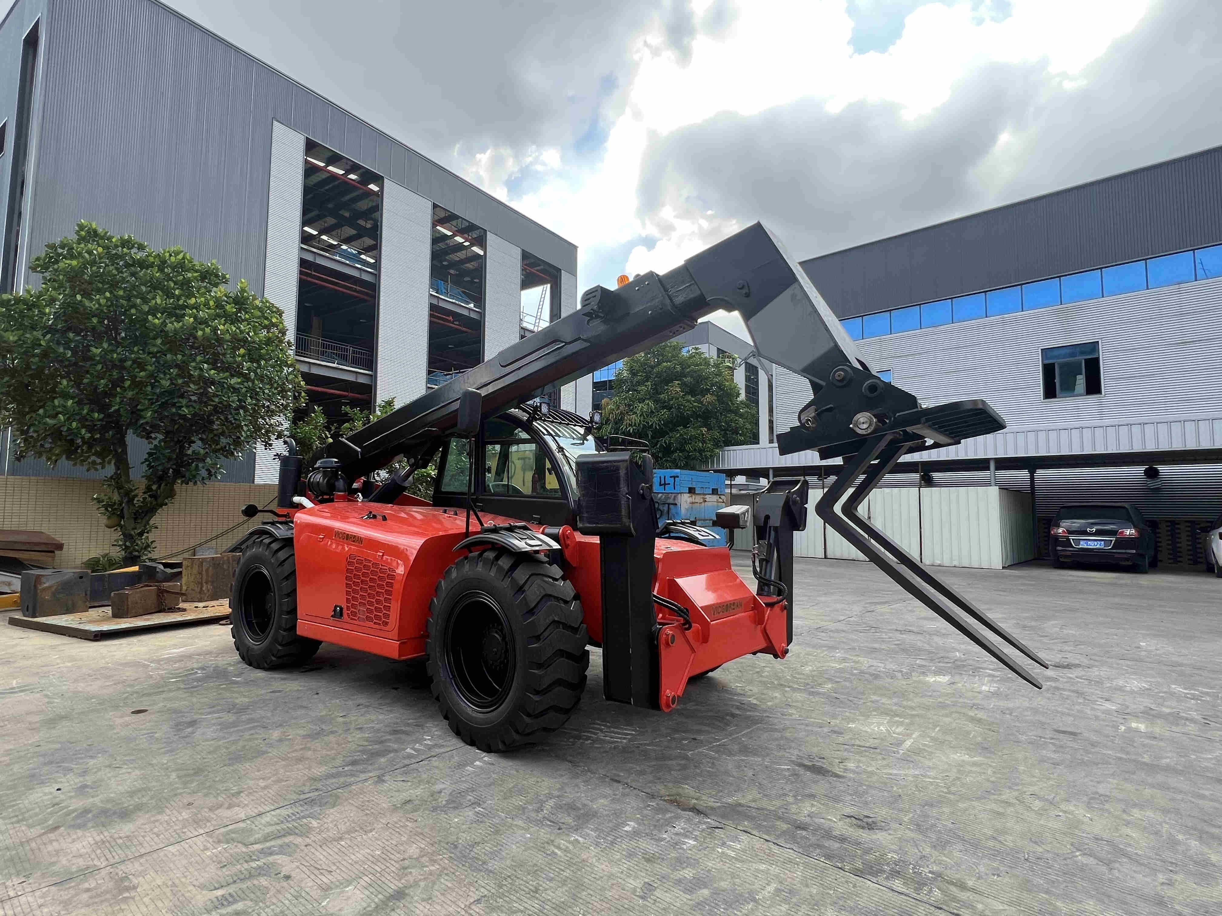 New type 4 ton 8 m telehandler with cummins engine