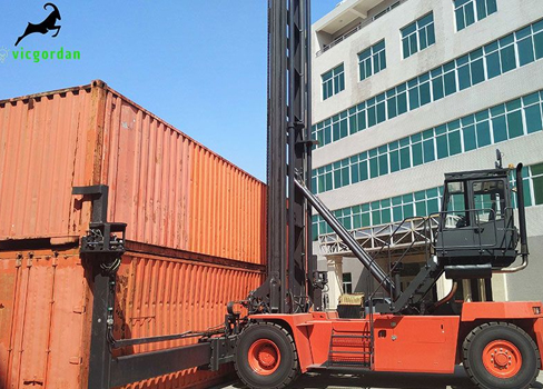 Benefits of Container Handler Trucks